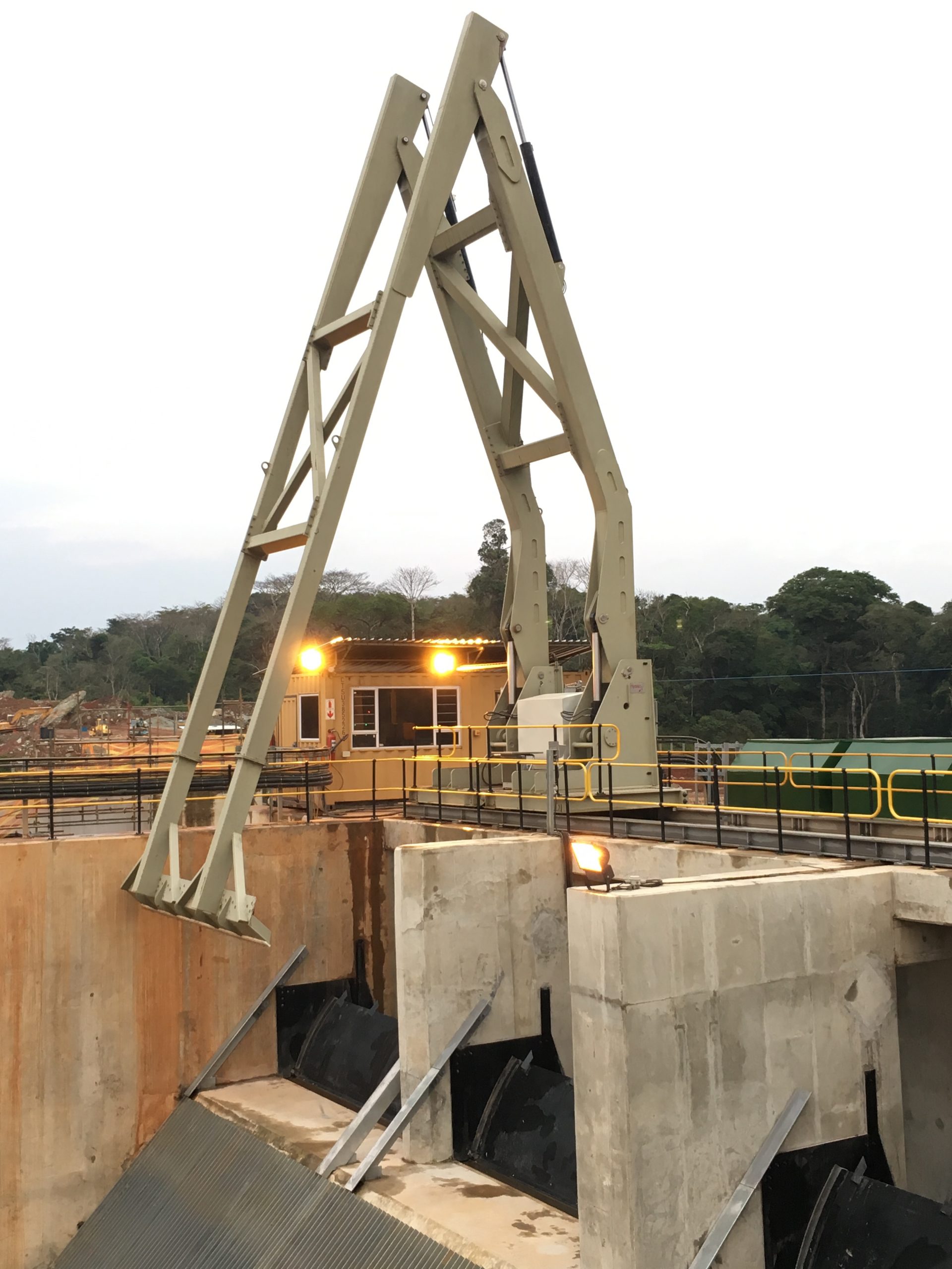 TRASH RACK CLEANERS - HYDREO